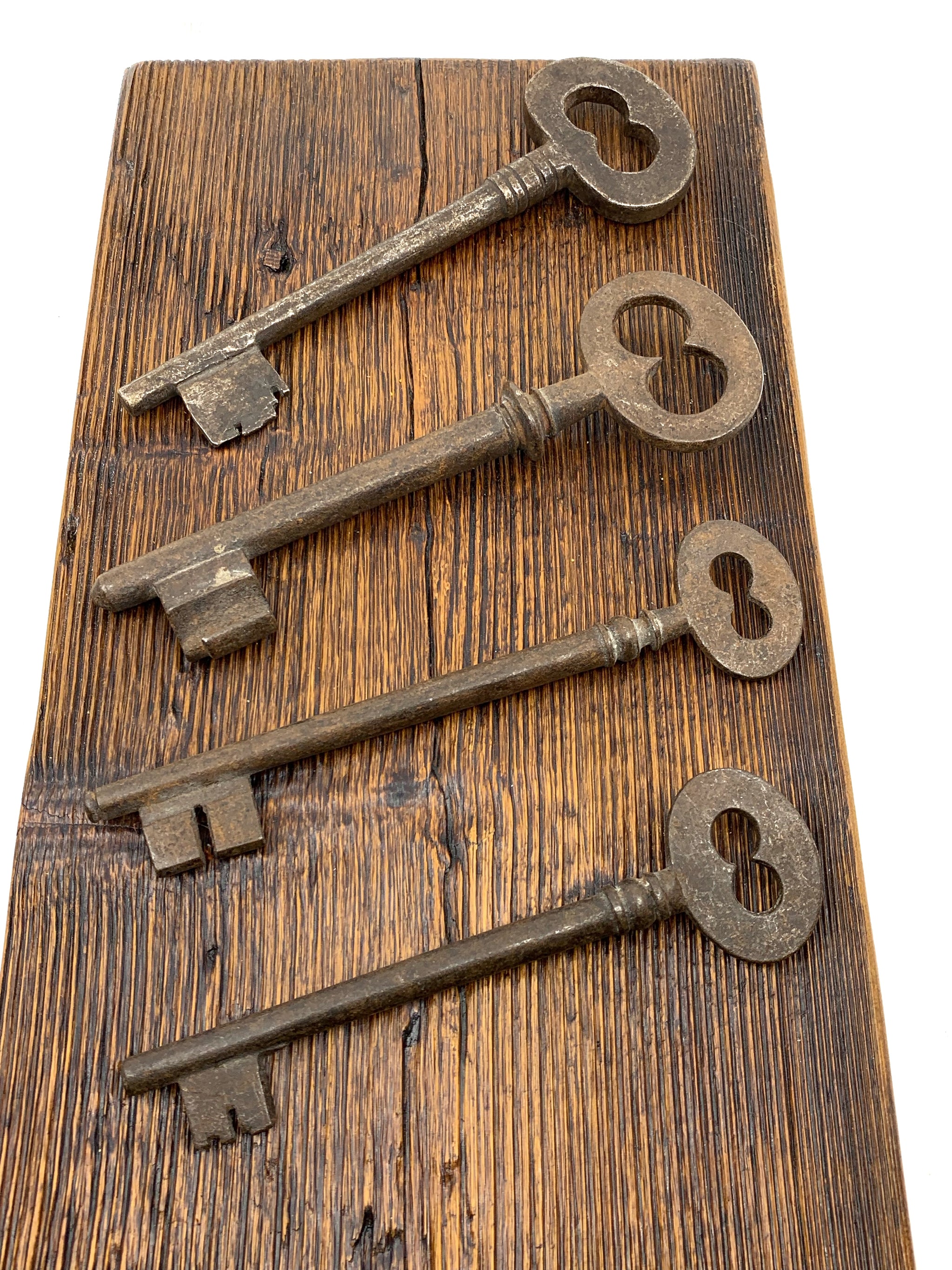 Antique Metal Key – O'Day Cache